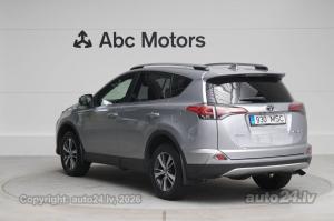 Pelēks Toyota RAV4 2018 Tallina, ar dzinēja tilpumu 2.00 L un nobraukumu 123 tūkst. km par 18390 €, foto 7 vietnē AUTOMOTO.COM.LV