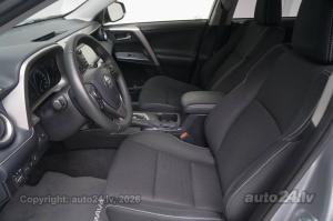 Pelēks Toyota RAV4 2018 Tallina, ar dzinēja tilpumu 2.00 L un nobraukumu 123 tūkst. km par 18390 €, foto 8 vietnē AUTOMOTO.COM.LV