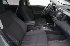 Pelēks Toyota RAV4 2018 Tallina, ar dzinēja tilpumu 2.00 L un nobraukumu 123 tūkst. km par 18390 €, foto 10 vietnē AUTOMOTO.COM.LV