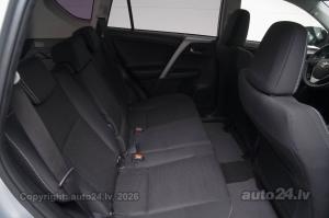 Pelēks Toyota RAV4 2018 Tallina, ar dzinēja tilpumu 2.00 L un nobraukumu 123 tūkst. km par 18390 €, foto 13 vietnē AUTOMOTO.COM.LV