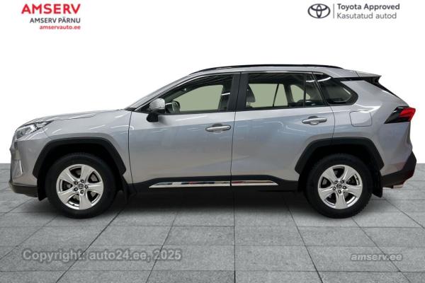 Grey Toyota RAV4 2019 in Parnu, with an engine capacity of 2.00 L and mileage of 104 thousand km for 21900 €, photo 3 on AUTOMOTO.COM.LV