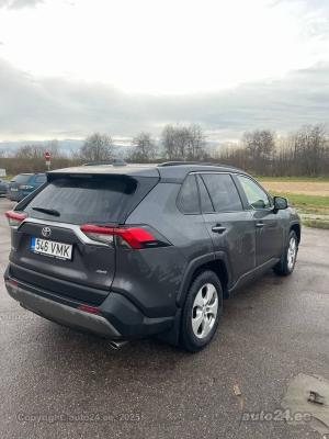 Grey Toyota RAV4 2019 in Tallinn, with an engine capacity of 2.00 L and mileage of 76 thousand km for 24999 €, photo 7 on AUTOMOTO.COM.LV