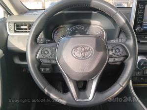 Grey Toyota RAV4 2019 in Tallinn, with an engine capacity of 2.00 L and mileage of 155 thousand km for 21990 €, photo 11 on AUTOMOTO.COM.LV