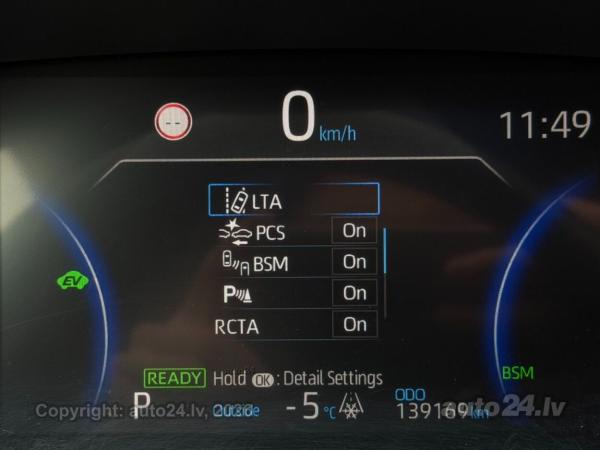 Grey Toyota RAV4 2019 in Parnu, with an engine capacity of 2.50 L and mileage of 139 thousand km for 25950 €, photo 11 on AUTOMOTO.COM.LV