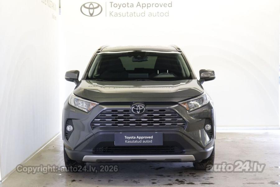 Grey Toyota RAV4 2019 in Tallinn, with an engine capacity of 1.99 L and mileage of 124 thousand km for 21700 €, photo 5 on AUTOMOTO.COM.LV