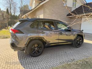 Grey Toyota RAV4 2019 in Tallinn, with an engine capacity of 2.50 L and mileage of 88 thousand km for 29450 €, photo 3 on AUTOMOTO.COM.LV