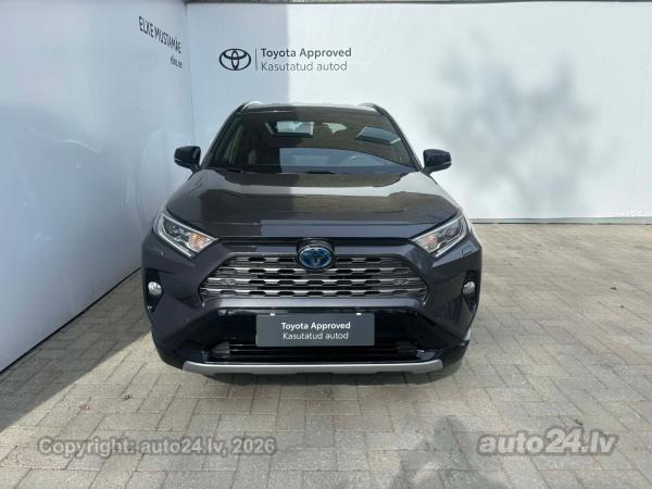 Grey Toyota RAV4 2019 in Tallinn, with an engine capacity of 2.49 L and mileage of 89 thousand km for 28995 €, photo 5 on AUTOMOTO.COM.LV