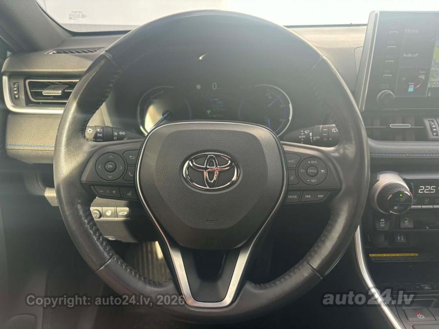 Pelēks Toyota RAV4 2019 Tallina, ar dzinēja tilpumu 2.49 L un nobraukumu 89 tūkst. km par 28995 €, foto 13 vietnē AUTOMOTO.COM.LV