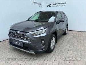 Pelēks Toyota RAV4 2019 Tallina, ar dzinēja tilpumu 1.99 L un nobraukumu 55 tūkst. km par 22995 €, foto  vietnē AUTOMOTO.COM.LV