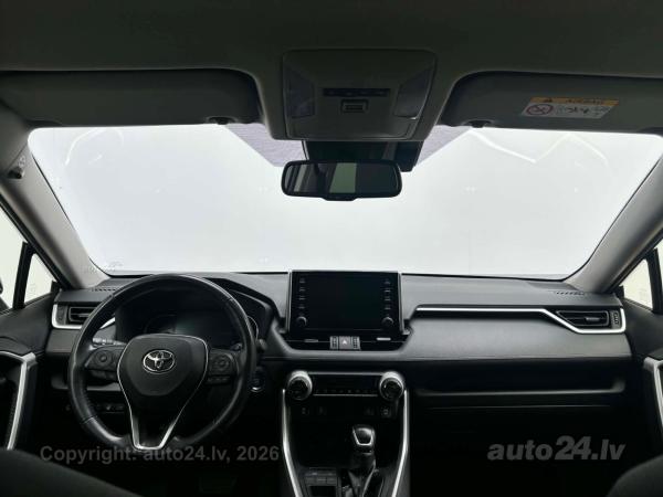Серый Тойота РАВ 4 2019 в Таллин, объемом двигателя 1.99 л и пробегом 55 тыс. км за 22995 €, фото 7 на AUTOMOTO.COM.LV