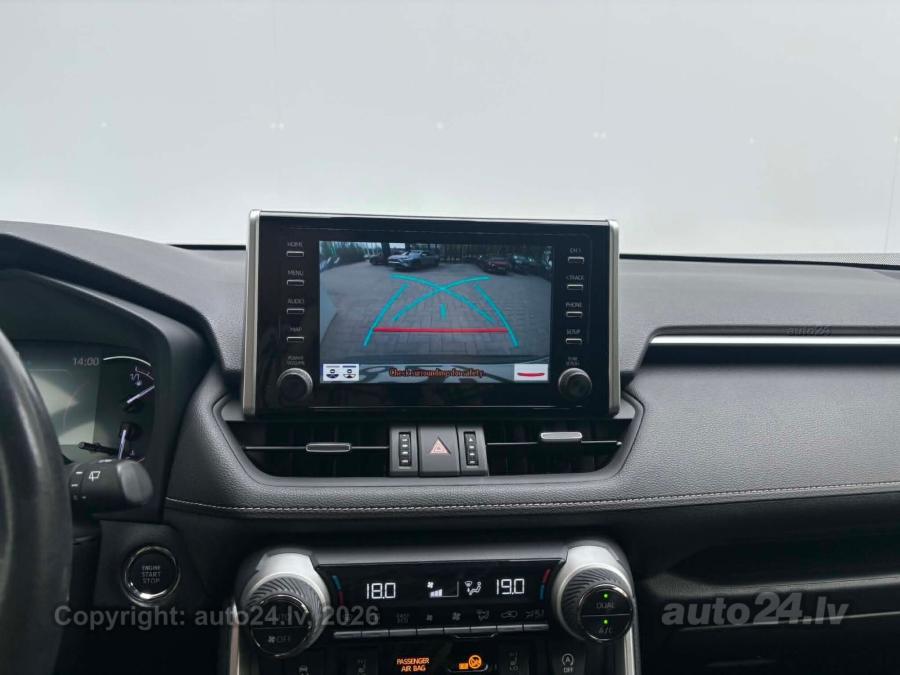 Серый Тойота РАВ 4 2019 в Таллин, объемом двигателя 1.99 л и пробегом 55 тыс. км за 22995 €, фото 14 на AUTOMOTO.COM.LV