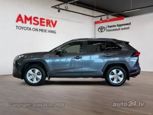 Pelēks Toyota RAV4 2019 Pērnava, ar dzinēja tilpumu 2.50 L un nobraukumu 53 tūkst. km par 23500 €, foto 4 vietnē AUTOMOTO.COM.LV