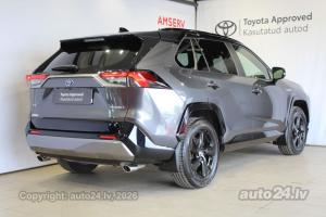 Grey Toyota RAV4 2019 in Tallinn, with an engine capacity of 2.50 L and mileage of 153 thousand km for 25490 €, photo 3 on AUTOMOTO.COM.LV