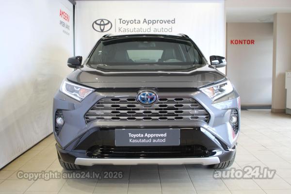Grey Toyota RAV4 2019 in Tallinn, with an engine capacity of 2.50 L and mileage of 153 thousand km for 25490 €, photo 5 on AUTOMOTO.COM.LV