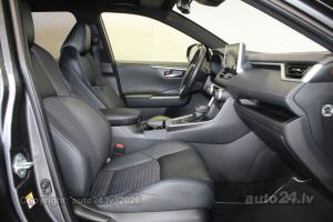 Grey Toyota RAV4 2019 in Tallinn, with an engine capacity of 2.50 L and mileage of 153 thousand km for 25490 €, photo 7 on AUTOMOTO.COM.LV