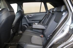 Grey Toyota RAV4 2019 in Tallinn, with an engine capacity of 2.50 L and mileage of 153 thousand km for 25490 €, photo 20 on AUTOMOTO.COM.LV