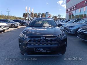 Pelēks Toyota RAV4 2019 Tallina, ar dzinēja tilpumu 2.50 L un nobraukumu 121 tūkst. km par 26990 €, foto 4 vietnē AUTOMOTO.COM.LV