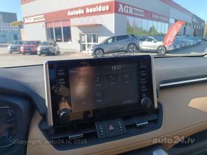 Pelēks Toyota RAV4 2019 Tallina, ar dzinēja tilpumu 2.50 L un nobraukumu 121 tūkst. km par 26990 €, foto 17 vietnē AUTOMOTO.COM.LV