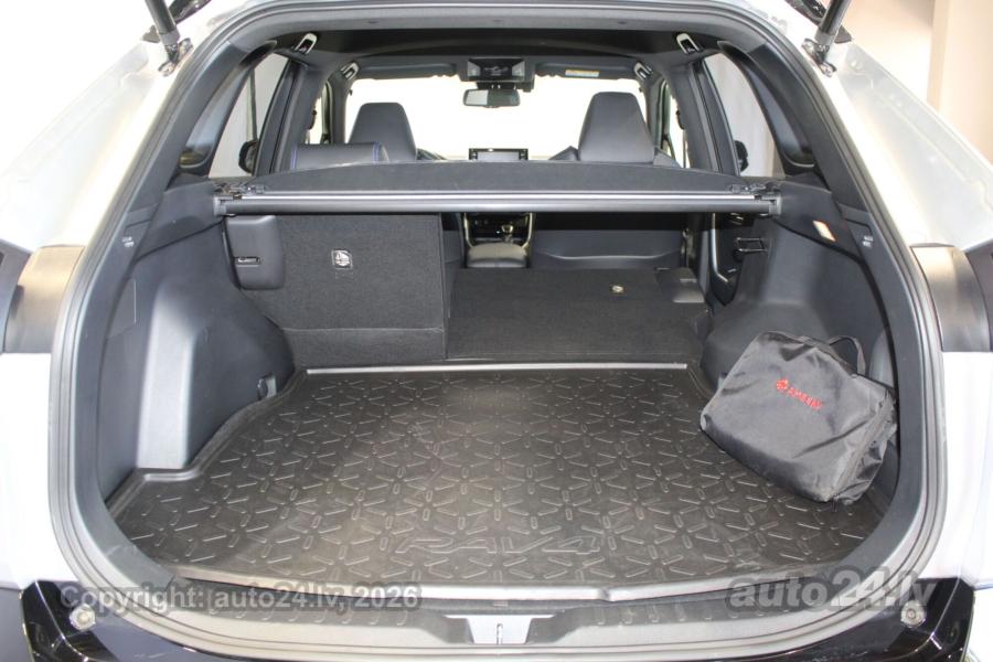 Pelēks Toyota RAV4 2019 Tallina, ar dzinēja tilpumu 2.50 L un nobraukumu 149 tūkst. km par 23990 €, foto 11 vietnē AUTOMOTO.COM.LV