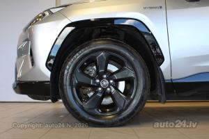 Pelēks Toyota RAV4 2019 Tallina, ar dzinēja tilpumu 2.50 L un nobraukumu 149 tūkst. km par 23990 €, foto 15 vietnē AUTOMOTO.COM.LV