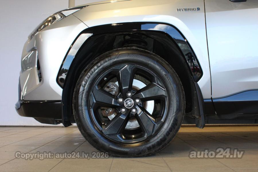 Pelēks Toyota RAV4 2019 Tallina, ar dzinēja tilpumu 2.50 L un nobraukumu 149 tūkst. km par 23990 €, foto 15 vietnē AUTOMOTO.COM.LV