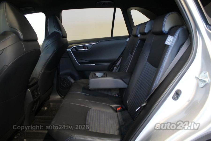 Pelēks Toyota RAV4 2019 Tallina, ar dzinēja tilpumu 2.50 L un nobraukumu 149 tūkst. km par 23990 €, foto 19 vietnē AUTOMOTO.COM.LV