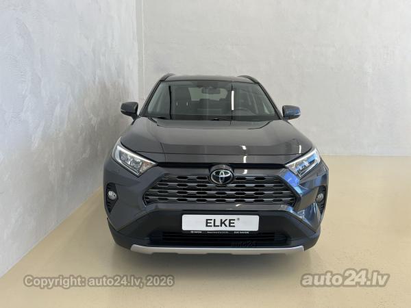 Pelēks Toyota RAV4 2019 Rakvere, ar dzinēja tilpumu 1.99 L un nobraukumu 218 tūkst. km par 20990 €, foto 4 vietnē AUTOMOTO.COM.LV