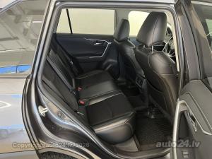 Pelēks Toyota RAV4 2019 Rakvere, ar dzinēja tilpumu 1.99 L un nobraukumu 218 tūkst. km par 20990 €, foto 7 vietnē AUTOMOTO.COM.LV