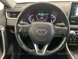 Pelēks Toyota RAV4 2019 Rakvere, ar dzinēja tilpumu 1.99 L un nobraukumu 218 tūkst. km par 20990 €, foto 12 vietnē AUTOMOTO.COM.LV