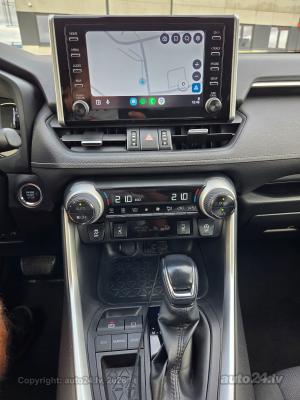 Grey Toyota RAV4 2019 in Tallinn, with an engine capacity of 2.00 L and mileage of 138 thousand km for 20500 €, photo 8 on AUTOMOTO.COM.LV