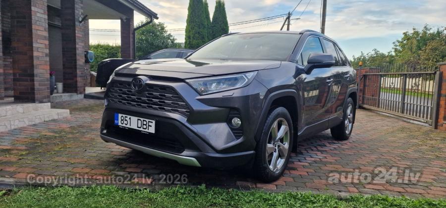 Pelēks Toyota RAV4 2019 Tallina, ar dzinēja tilpumu 2.00 L un nobraukumu 104 tūkst. km par 21700 €, foto 7 vietnē AUTOMOTO.COM.LV