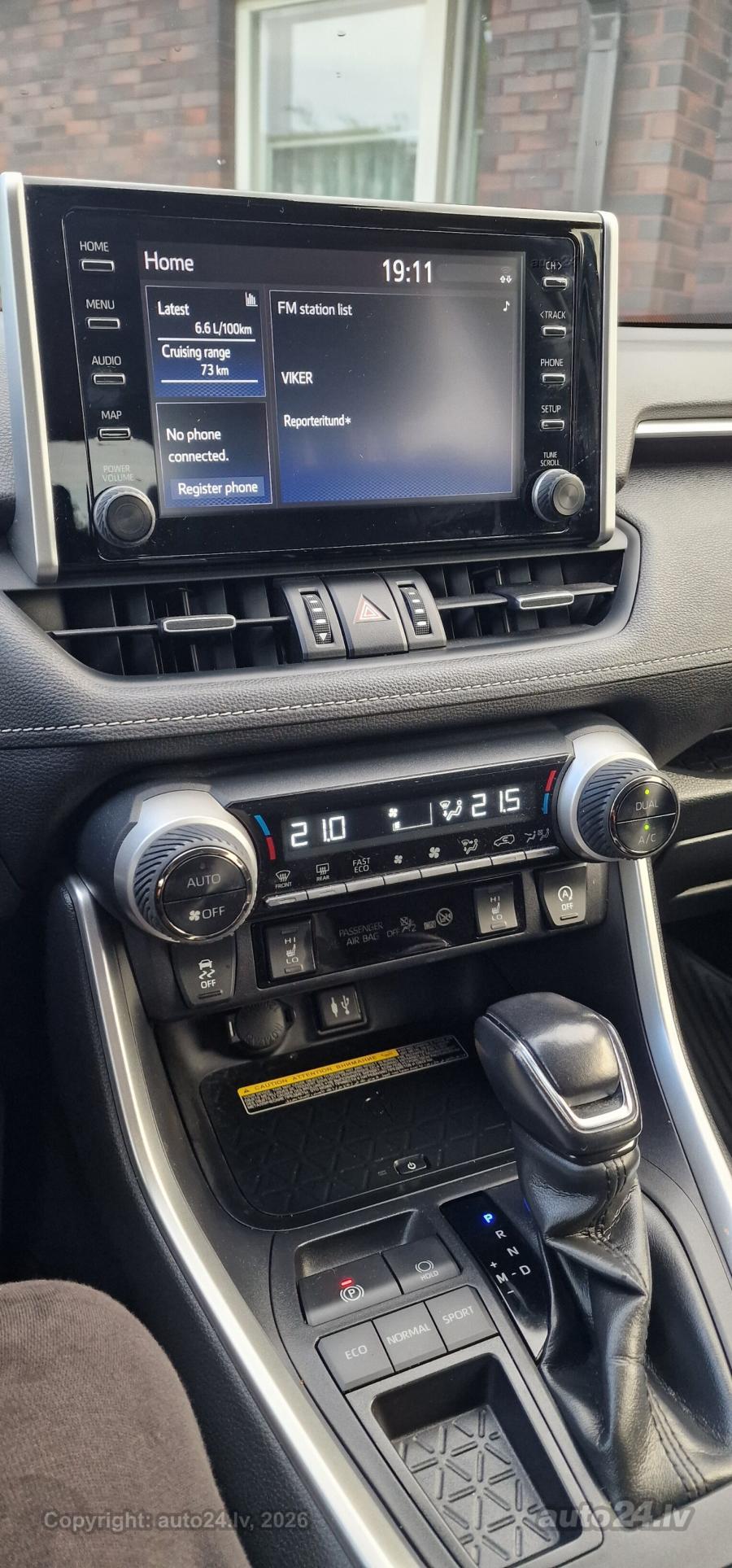 Pelēks Toyota RAV4 2019 Tallina, ar dzinēja tilpumu 2.00 L un nobraukumu 104 tūkst. km par 21700 €, foto 14 vietnē AUTOMOTO.COM.LV