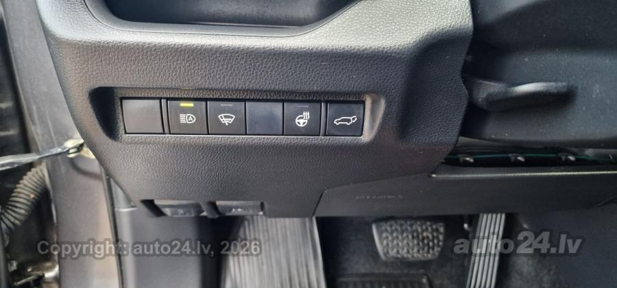 Pelēks Toyota RAV4 2019 Tallina, ar dzinēja tilpumu 2.00 L un nobraukumu 104 tūkst. km par 21700 €, foto 15 vietnē AUTOMOTO.COM.LV