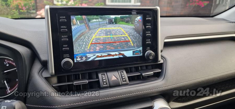 Pelēks Toyota RAV4 2019 Tallina, ar dzinēja tilpumu 2.00 L un nobraukumu 104 tūkst. km par 21700 €, foto 18 vietnē AUTOMOTO.COM.LV
