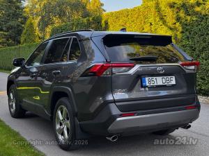 Pelēks Toyota RAV4 2019 Tallina, ar dzinēja tilpumu 2.00 L un nobraukumu 104 tūkst. km par 22900 €, foto 9 vietnē AUTOMOTO.COM.LV
