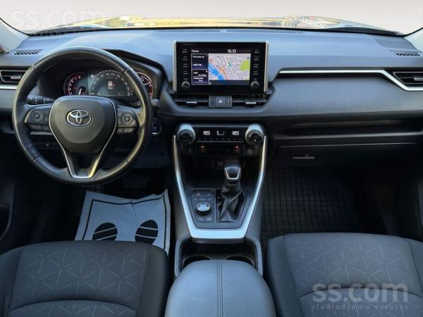 Pelēks Toyota RAV4 2019 Rīga, ar dzinēja tilpumu 2.00 L un nobraukumu 166 tūkst. km par 19900 €, foto 9 vietnē AUTOMOTO.COM.LV