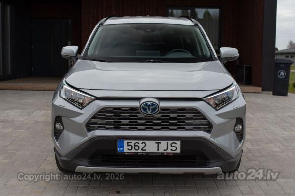 Pelēks Toyota RAV4 2020 Pērnava, ar dzinēja tilpumu 2.50 L un nobraukumu 127 tūkst. km par 29900 €, foto 5 vietnē AUTOMOTO.COM.LV