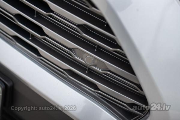 Pelēks Toyota RAV4 2020 Pērnava, ar dzinēja tilpumu 2.50 L un nobraukumu 127 tūkst. km par 29900 €, foto 7 vietnē AUTOMOTO.COM.LV