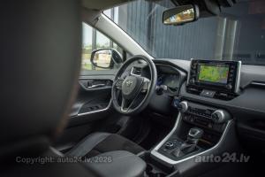 Pelēks Toyota RAV4 2020 Pērnava, ar dzinēja tilpumu 2.50 L un nobraukumu 127 tūkst. km par 29900 €, foto 22 vietnē AUTOMOTO.COM.LV