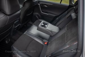 Pelēks Toyota RAV4 2020 Pērnava, ar dzinēja tilpumu 2.50 L un nobraukumu 127 tūkst. km par 29900 €, foto 26 vietnē AUTOMOTO.COM.LV