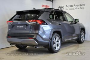 Pelēks Toyota RAV4 2020 Tallina, ar dzinēja tilpumu 2.50 L un nobraukumu 93 tūkst. km par 30990 €, foto 3 vietnē AUTOMOTO.COM.LV