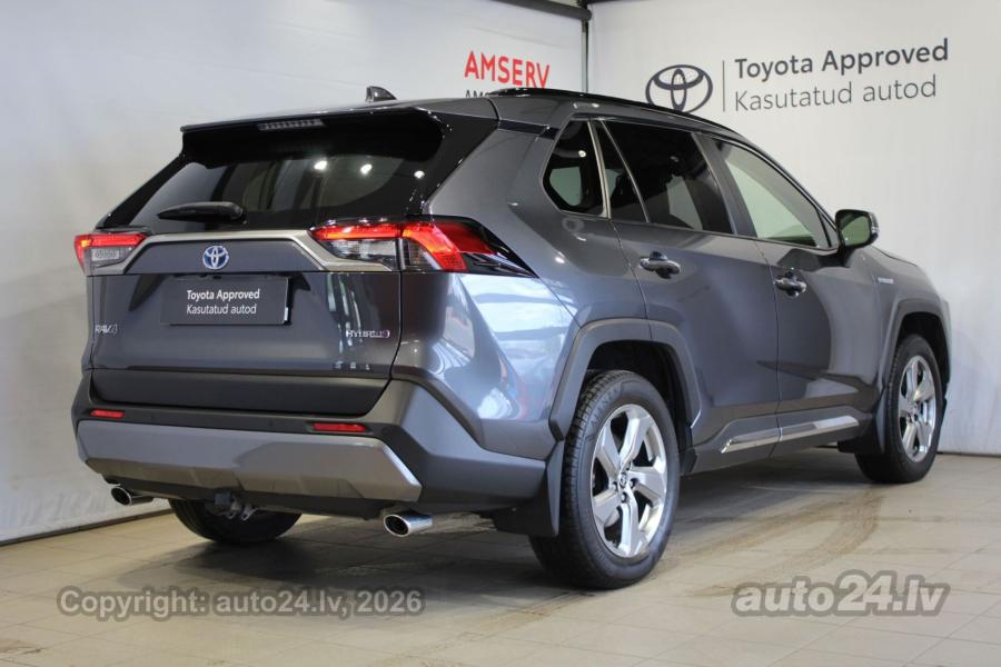 Pelēks Toyota RAV4 2020 Tallina, ar dzinēja tilpumu 2.50 L un nobraukumu 93 tūkst. km par 30990 €, foto 3 vietnē AUTOMOTO.COM.LV