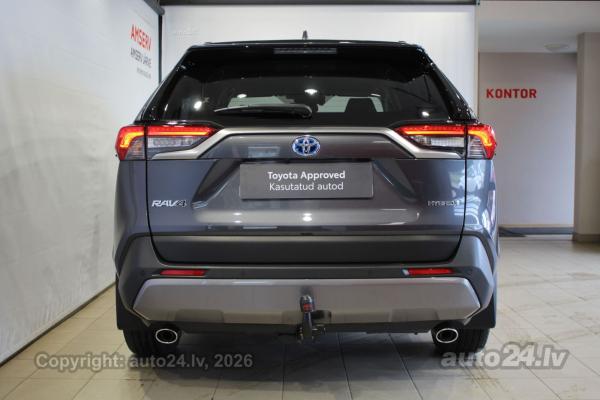 Pelēks Toyota RAV4 2020 Tallina, ar dzinēja tilpumu 2.50 L un nobraukumu 93 tūkst. km par 30990 €, foto 4 vietnē AUTOMOTO.COM.LV