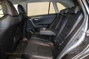 Pelēks Toyota RAV4 2020 Tallina, ar dzinēja tilpumu 2.50 L un nobraukumu 93 tūkst. km par 30990 €, foto 20 vietnē AUTOMOTO.COM.LV