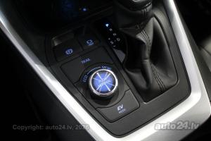 Pelēks Toyota RAV4 2020 Tallina, ar dzinēja tilpumu 2.50 L un nobraukumu 93 tūkst. km par 30990 €, foto 24 vietnē AUTOMOTO.COM.LV