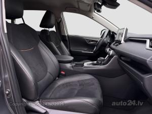 Pelēks Toyota RAV4 2020 Pērnava, ar dzinēja tilpumu 2.00 L un nobraukumu 107 tūkst. km par 25900 €, foto 6 vietnē AUTOMOTO.COM.LV