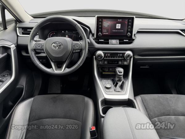 Pelēks Toyota RAV4 2020 Pērnava, ar dzinēja tilpumu 2.00 L un nobraukumu 107 tūkst. km par 25900 €, foto 7 vietnē AUTOMOTO.COM.LV