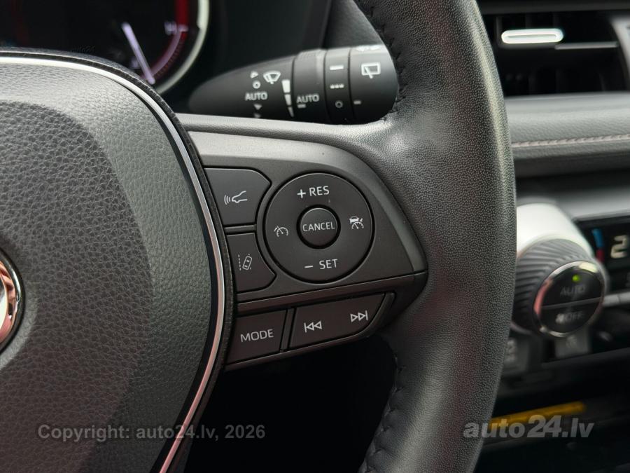 Pelēks Toyota RAV4 2020 Pērnava, ar dzinēja tilpumu 2.00 L un nobraukumu 107 tūkst. km par 25900 €, foto 13 vietnē AUTOMOTO.COM.LV