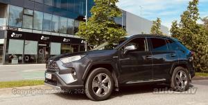Pelēks Toyota RAV4 2020 Tallina, ar dzinēja tilpumu 2.50 L un nobraukumu 75 tūkst. km par 31000 €, foto 4 vietnē AUTOMOTO.COM.LV
