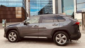 Pelēks Toyota RAV4 2020 Tallina, ar dzinēja tilpumu 2.50 L un nobraukumu 75 tūkst. km par 31000 €, foto 7 vietnē AUTOMOTO.COM.LV